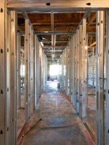 Steel Frame vs. Wood Frame ¿Cuál elegir? 🥇